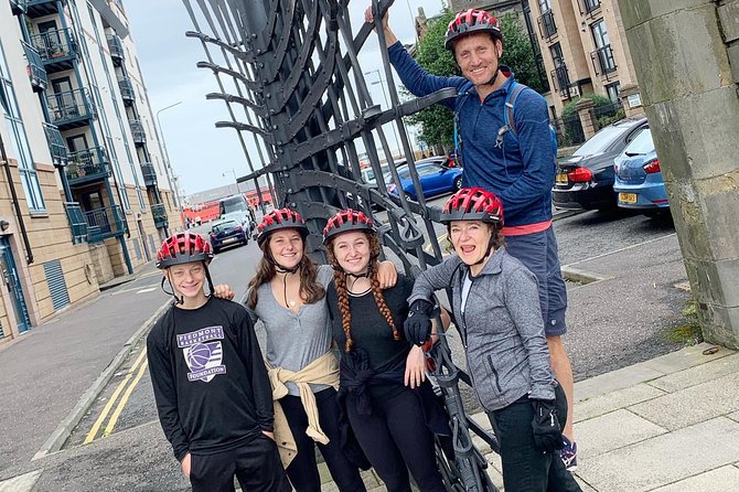 Edinburgh City Bike Tour - Choice of E-Bike or Manual - Group Size, Timing, and Booking