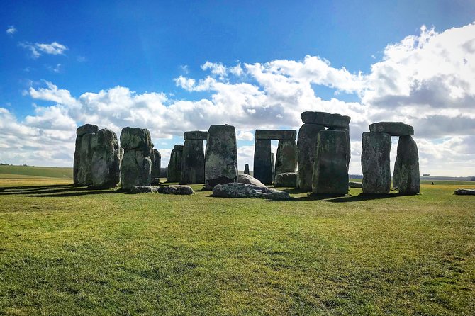England in One Day: Stonehenge, Bath, the Cotswolds and Stratford-upon-Avon Day Trip from London - Authentic Experiences and Traveler Insights