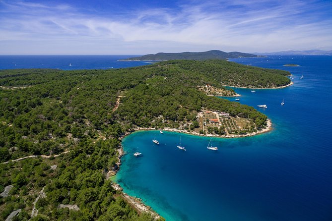 Explore west side of island Bra with Pasara boat - Traditional Dalmatian boat - Practicalities and Tips