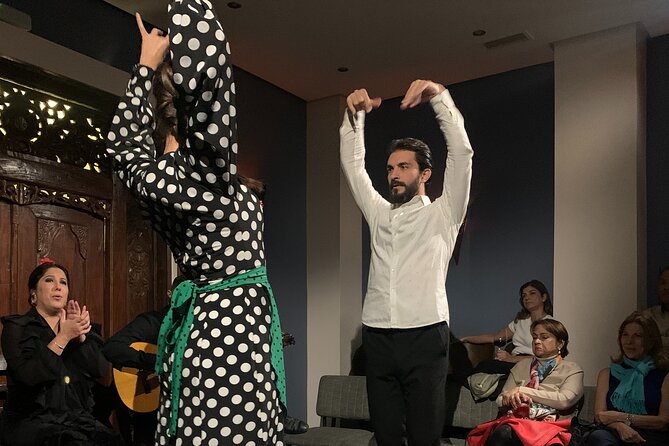 Flamenco show in the heart of Triana - FAQs About the Flamenco Show at Sala Almoraima