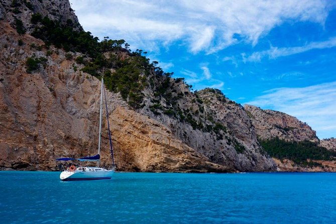 Full-day sailing excursion along the coast - The Value and Experience