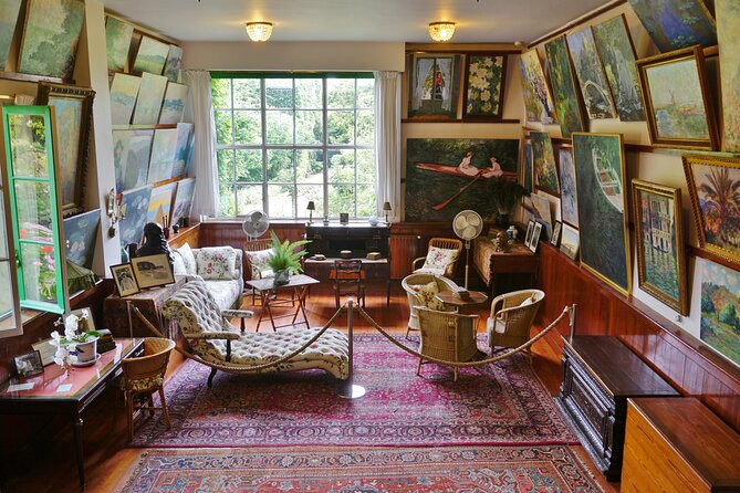 Giverny Monet's House & Versailles Palace Day Trip from Paris - FAQs