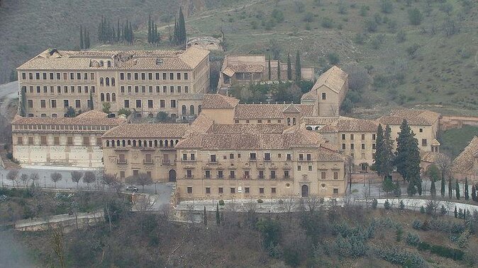 Granada full day: La alhambra completa + el Albaicin y Sacromonte - The Sum Up