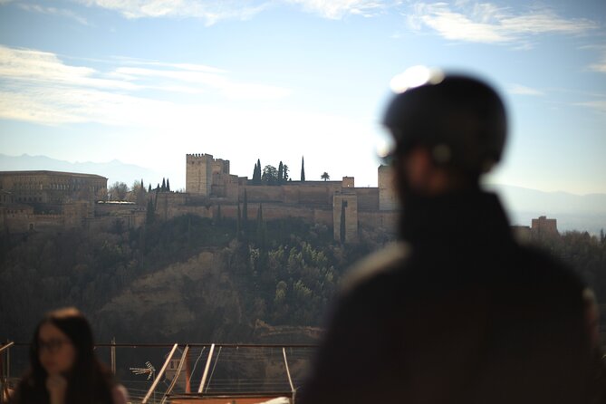 Granada Highlights Tour with Tapas Breaks by Electric Bike - FAQs