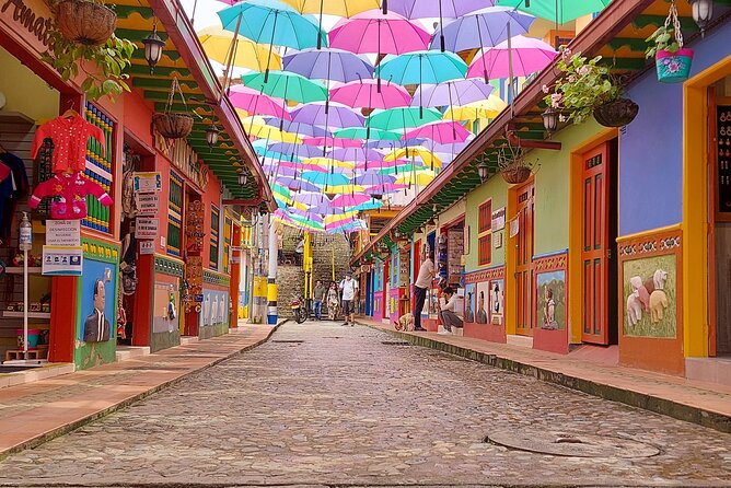 Guatapé Tour: Piedra del Peñol with Boat Tour, Breakfast, Lunch - Final Thoughts: Is This Tour Right for You?