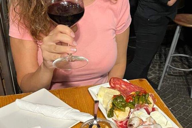 Guided, FUN Wine Tasting with Trivia Games, Napoli - The View and Atmosphere
