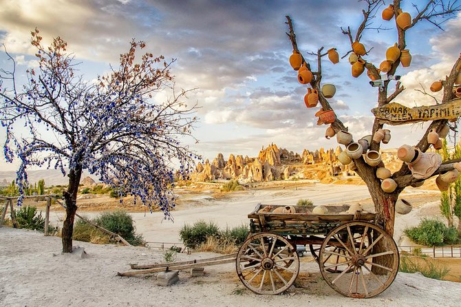 Hot Air Balloon, Best of Red and Green Guided 1-Day Tour - Who Should Consider This Tour?