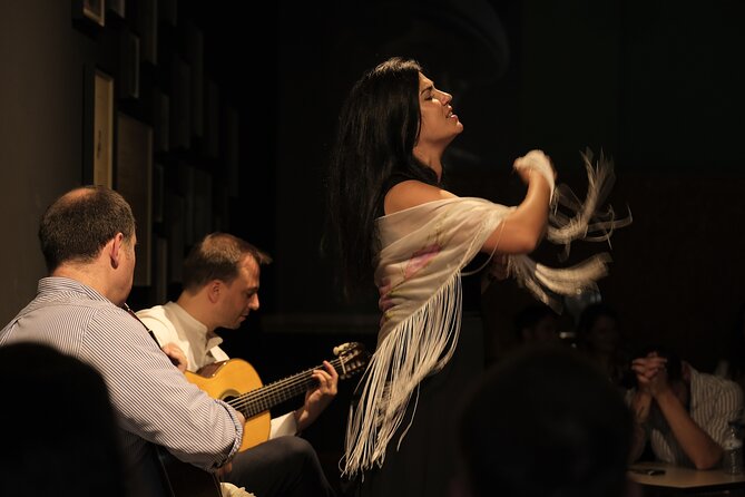 Ideal Clube de Fado - The Sum Up