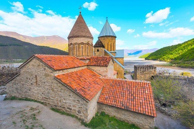 Kazbegi Full-Day Private Tour with Scenic Stops from Tbilisi - Why Travelers Love This Tour