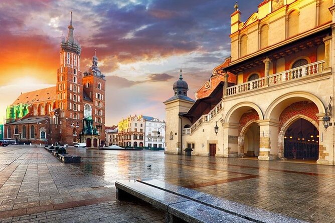 Krakow and Auschwitz Small Group Tour from Warsaw with Lunch - The Sum Up