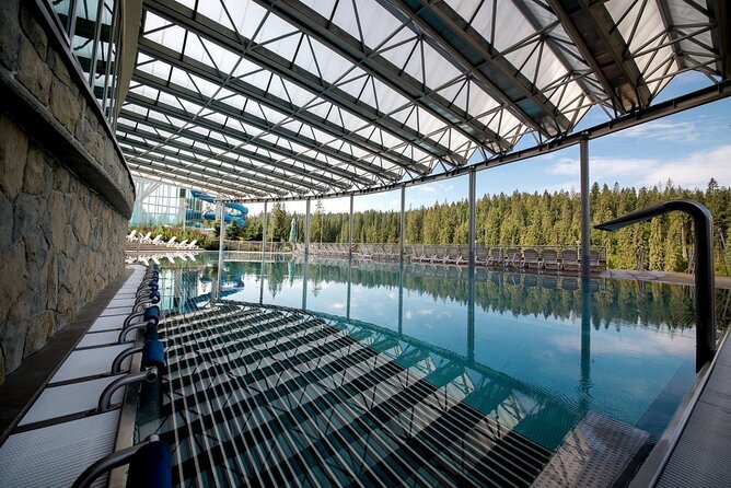 Krakow: Zakopane Tour with Chocholow Thermal Pools and Cable Car - Free Time on Krupówki Street