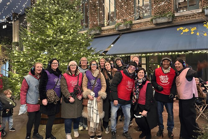 London Christmas Lights Guided Tour With Christmas Music - Authentic Experiences and Guest Insights