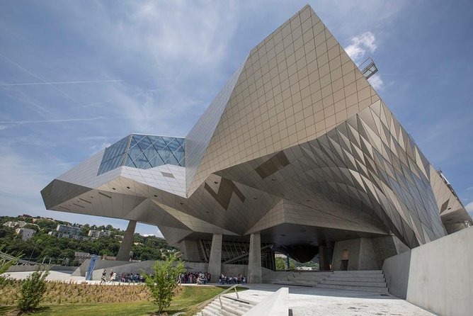 Lyon City Card Attractions & Museums Card & Guide with City Map - The Practical Side: Transportation and Flexibility