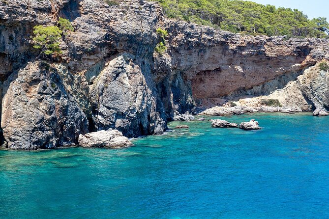 Manavgat and Side Boat Trip with Dolphins Island incl. Lunch - The Not-So-Great Aspects
