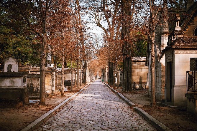 Pere Lachaise Cemetery Paris - Exclusive Guided Walking Tour - Walking, Accessibility, and Practicalities