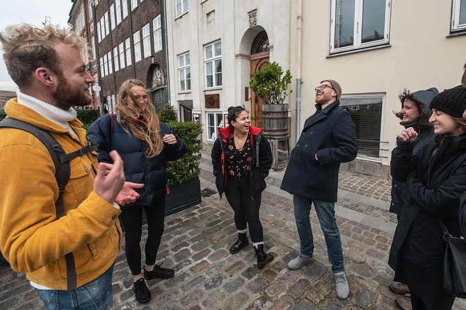 Politically Incorrect Private Highlights Walking Tour - Summary of the Experience
