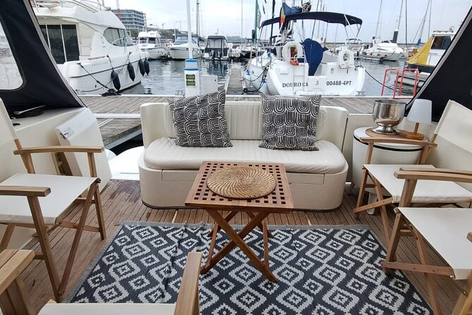 Porto: Luxury Yacht Cruise on the Douro River and Estuary Reserve - FAQs