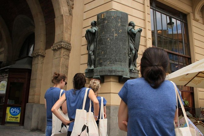 Private city discovery tour - A Historical Treasure Hunt - The Experience in Practice