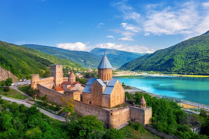 Private Day Tour to Kazbegi and Gudauri - Who Will Love This Trip?