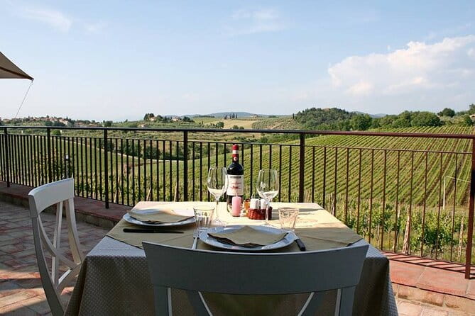 Private daytrip to Siena & Chianti wine country, with wine tasting from Florence - Discovering Fattoria di Montecchio: Wine & Olive Oil