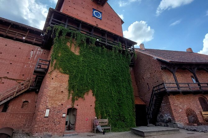 Private Full-Day Trip to Turaida, Sigulda, and Cesis - Transport and Group Size