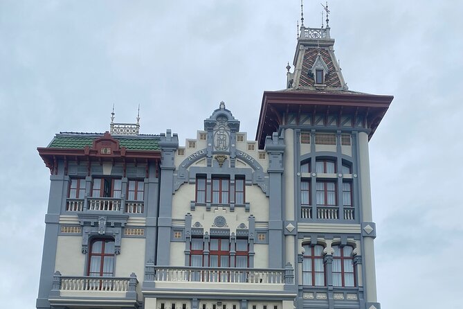 Private Tour from Oviedo to Covadonga, lakes, & sailors villages - A Deep Dive into the Itinerary: What to Expect at Each Stop
