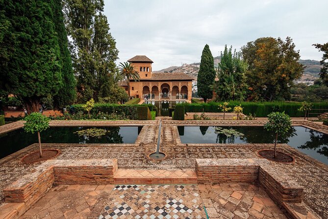 Private Tour of La Alhambra de Granada (includes tickets) - Why Choose This Tour?