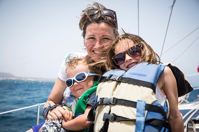 Sailing tour around the Lobos Island Natural Park / 4h - The South of Lobos: The Anchor Spot and Water Fun