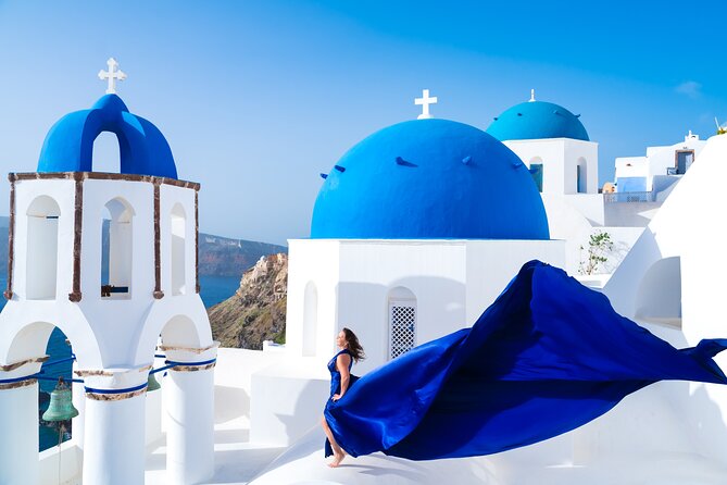 Santorini 2h Private Flying Dress Photoshoot with Transportation - Practical Tips for Booking & Participating