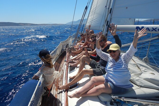 Semi-private Antiparos & Caves Blue Lagoon OR Rina Cave & Small Cyclades - FAQ