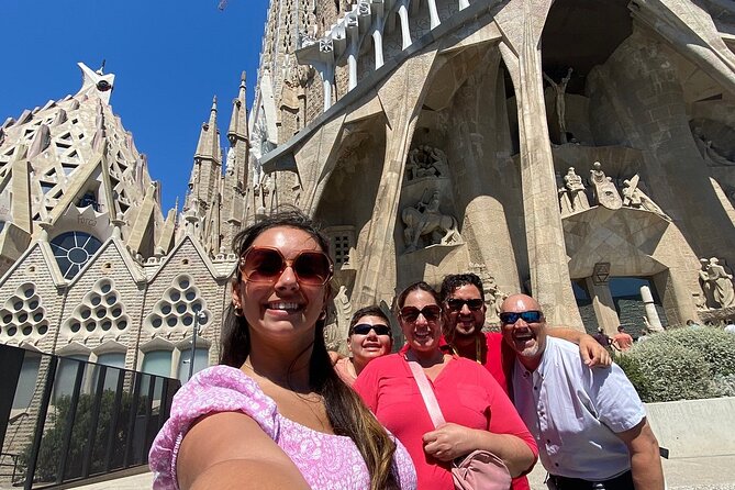 Semi-Private Barcelona Tour Gothic, Sagrada Familia & Park Guell - Gaudí’s Masterpieces: Sagrada Familia and Park Güell