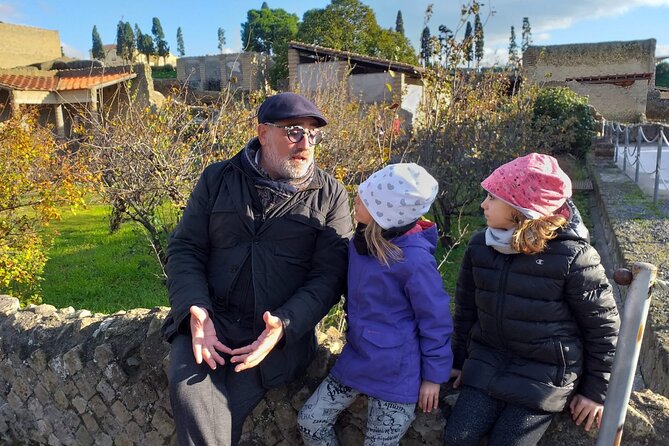 Semi - Private tour of Pompeii with an Archeologist - The Price and Value