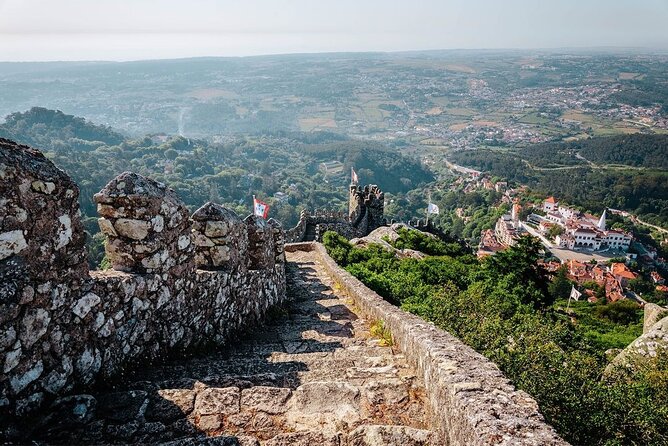 Sintra Mountain Guided Tour: Pena Palace & Moorish Castle Tickets - FAQ