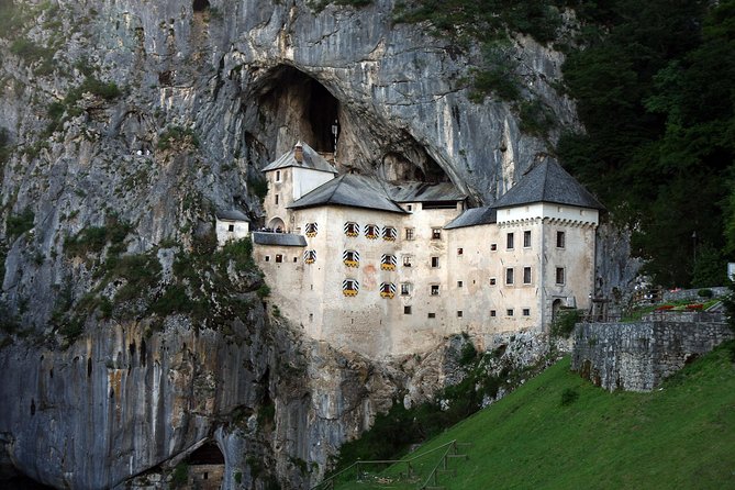 Slovenia in One Day: Lake Bled, Postojna Cave and Predjama Castle - Authentic Experiences and Practical Tips