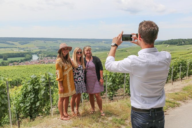 Small Group - Half Day Champagne Tour - Visit of 2 Small Producers/Growers - Visiting Two Small Producers