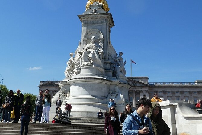 Small-Group London's Best Sights Walking Tour, Kids Join Free! - Who Should Consider This Tour?
