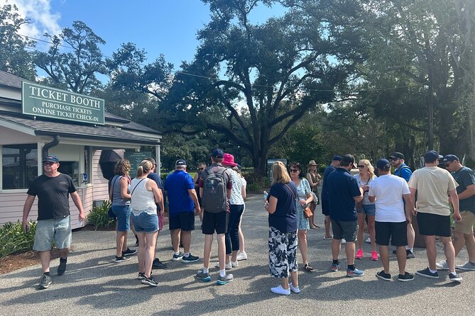 Swamp Boat Ride and Oak Alley Plantation Tour from New Orleans - FAQs