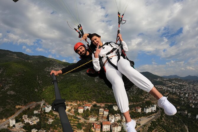 Tandem Paragliding in Alanya with Professional Licensed Pilots - The Balance of Value and Authenticity