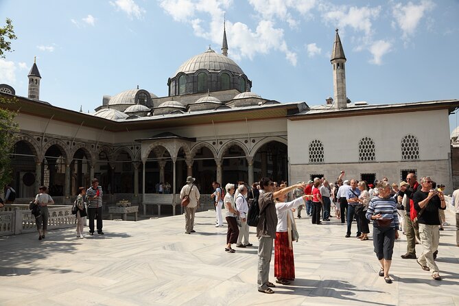 Topkapi Palace and Harem Guided tour with Skip-the-Line Tickets - Authentic Experiences From Other Travelers