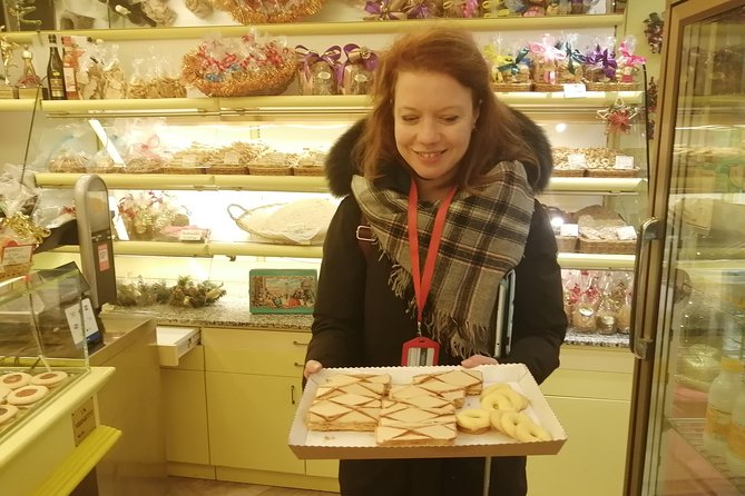 Venetian Cicchetti Street Food & Sightseeing Walking Tour with local guide - Who Should Book This Tour?