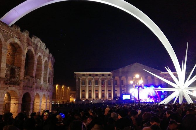 Verona Moonlight Walking Tour - The Guide and Group Dynamics
