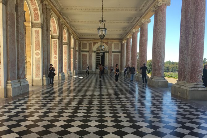 Versailles Palace & Marie-Antoinette's Estate Private Guided Tour with Lunch - Frequently Asked Questions