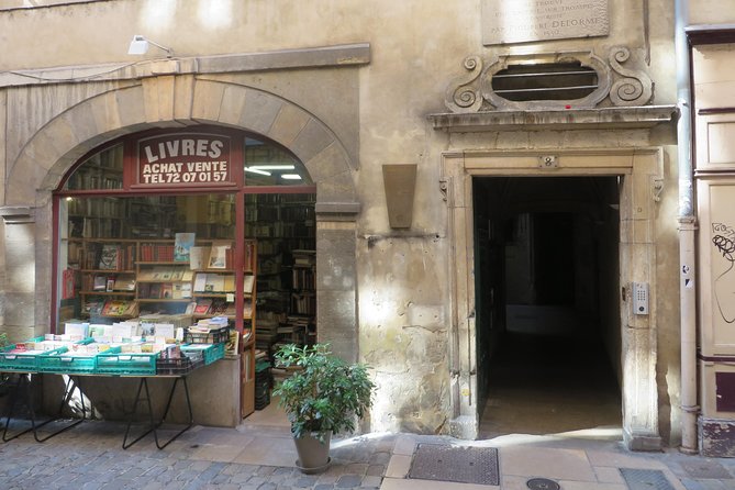 Vieux Lyon Cultural & Historical Walking Guided Tour (English) - What’s Not Included & Considerations