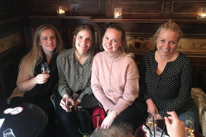 Whiskey Tasting Tour of Dublin - The Atmosphere and Location: A Mix of History and Vibe