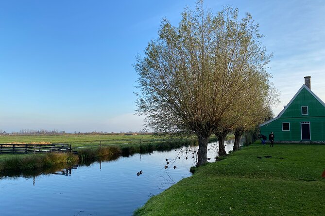 Zaanse Schans and Giethoorn Small-Group Tour with Hotel Pick-Up - Authentic Experiences and Genuine Feedback