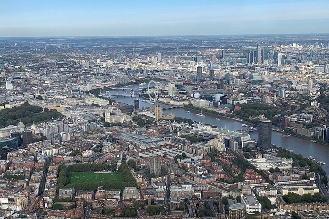 35 minute London Sightseeing Flight for 2 with Champagne - Authentic Traveler Feedback