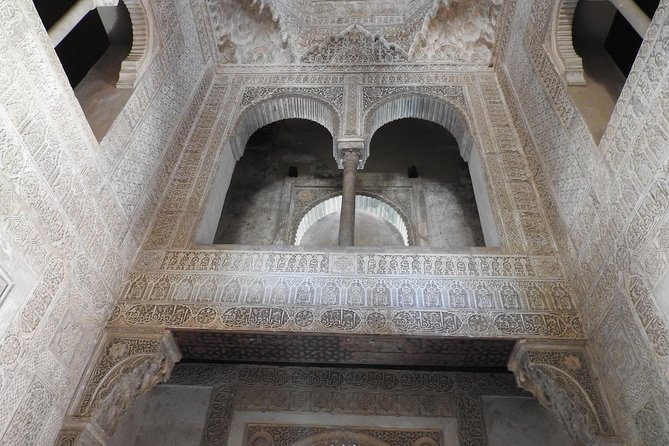 Alhambra daytime visit (8 people) - Frequently Asked Questions