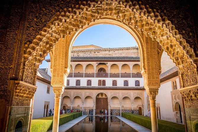 Alhambra: Small Group Tour with Local Guide & Admission - Final Thoughts