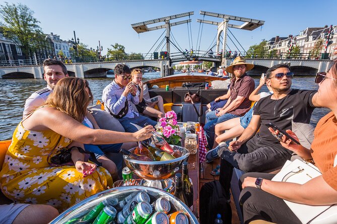 Amsterdam 1-Hour Canal Cruise With Live Guide - Practical Details