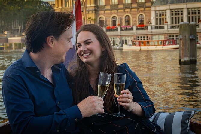Amsterdam Private Dinner Cruise incl Drinks & 2-course Dinner 2hr - What the Reviews Reveal
